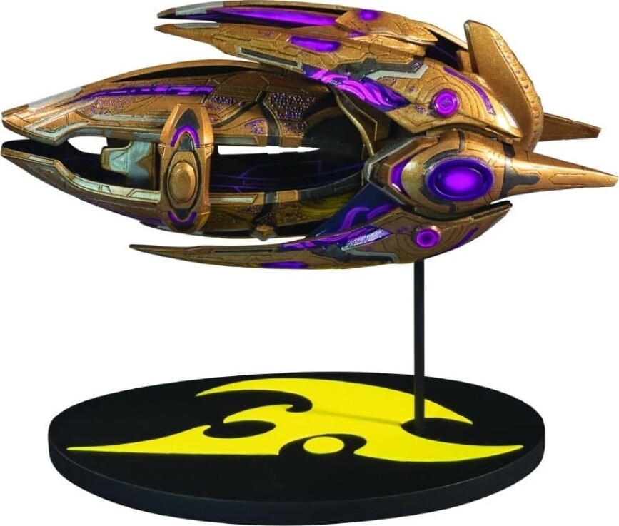 Starcraft Statuette - Golden Age Protoss Carrier Ship Replika ...