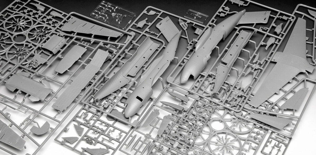 Køb Revell - Air Defender Airbus & Tornado - 1:144 - Level 4 - 03789 ...