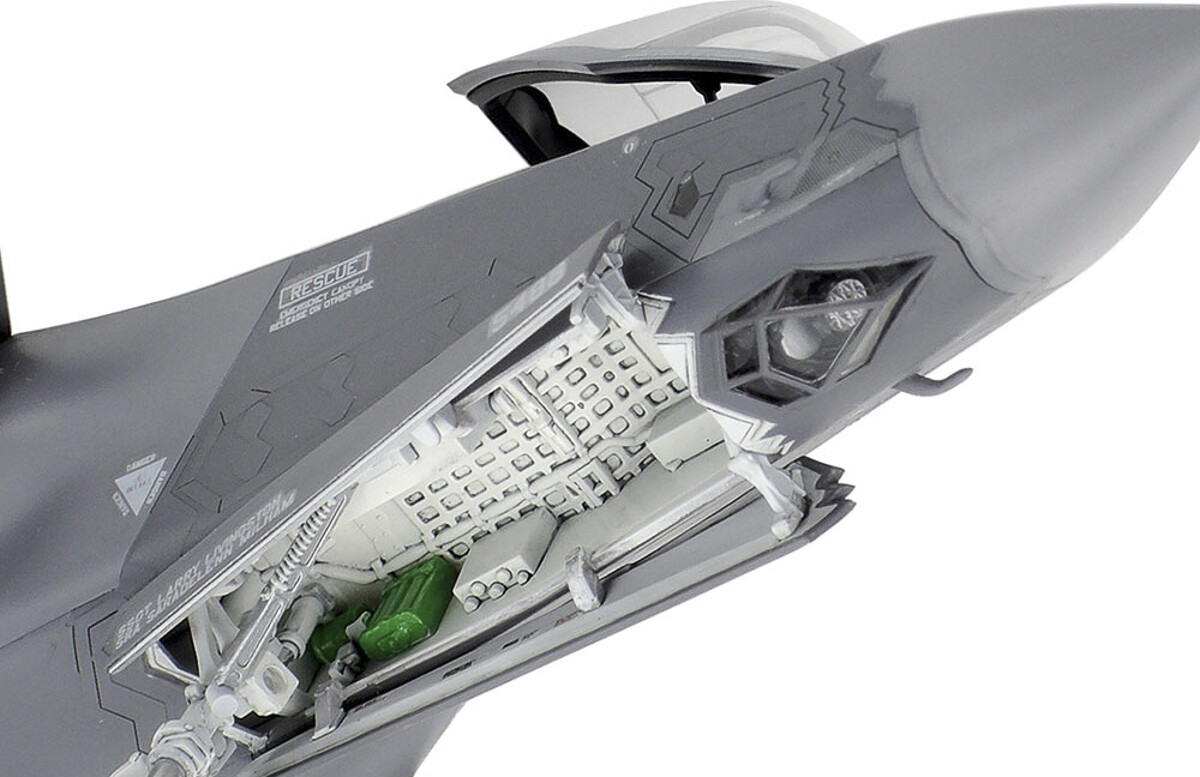 Tamiya - Lockheed Martin F-35a Lightning Ii Byggesæt - 1:72 - 60792 | Se tilbud og køb på Gucca.dk