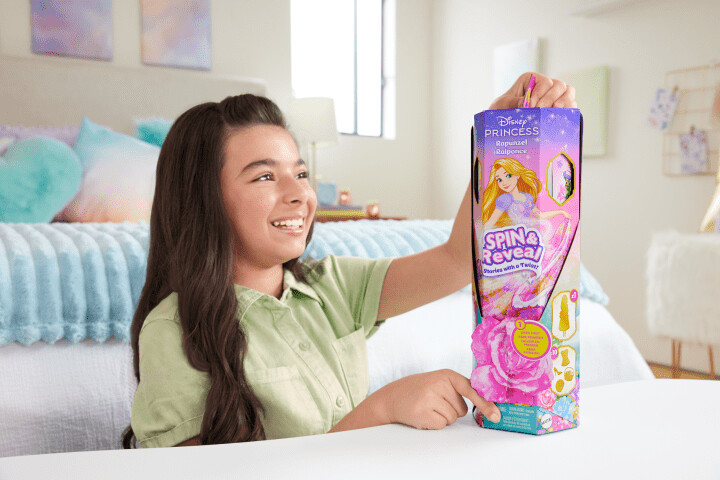 Køb Disney Princess - Spin & Reveal - Rapunzel Dukke fra Mattel - Gucca.dk
