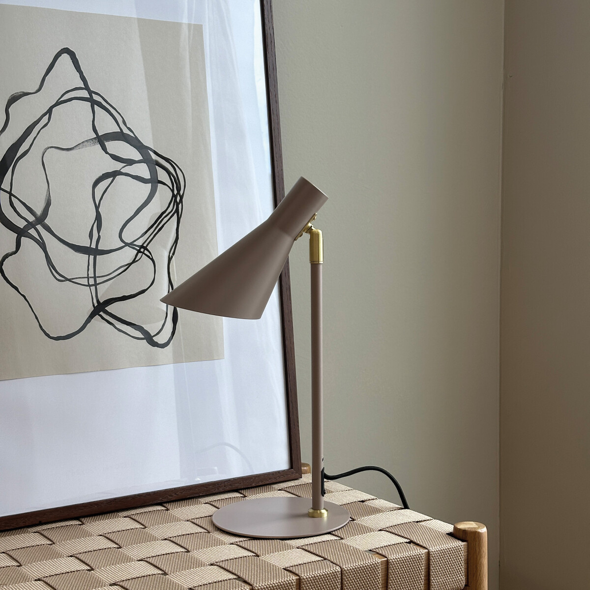 Køb Dyberg Larsen Bordlampe - Dl12 Mini - Beige/Messing - Gucca.dk