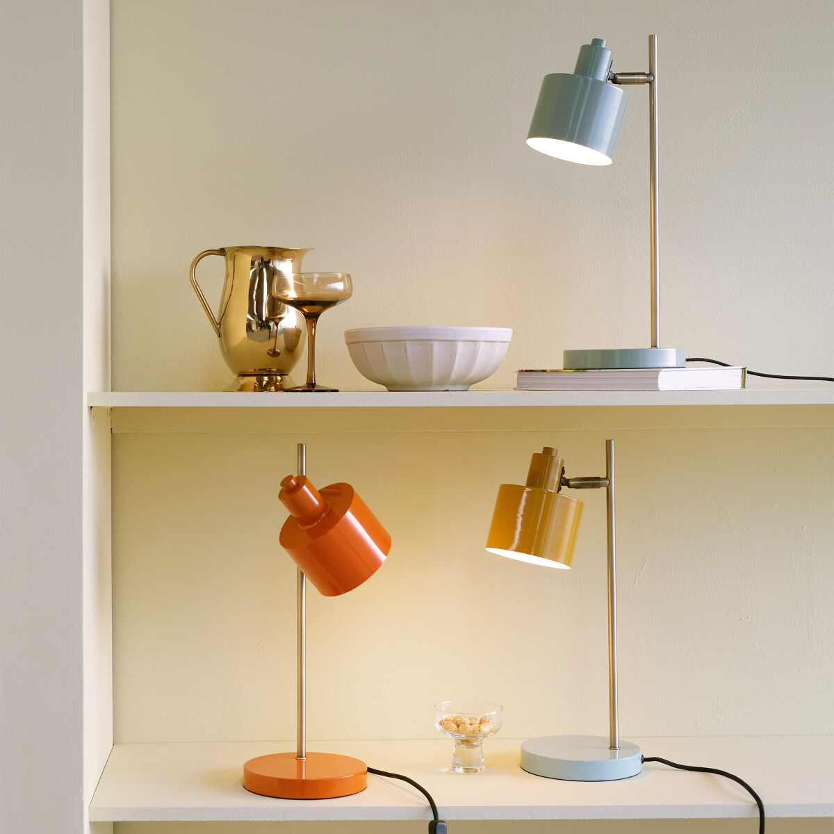 Køb Dyberg Larsen Bordlampe - Ocean - Oliven/ Messing - Gucca.dk