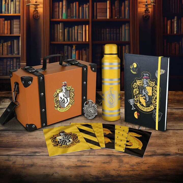 Køb Harry Potter - Colourful Crest Hufflepuff - Premium Gift Set fra ...