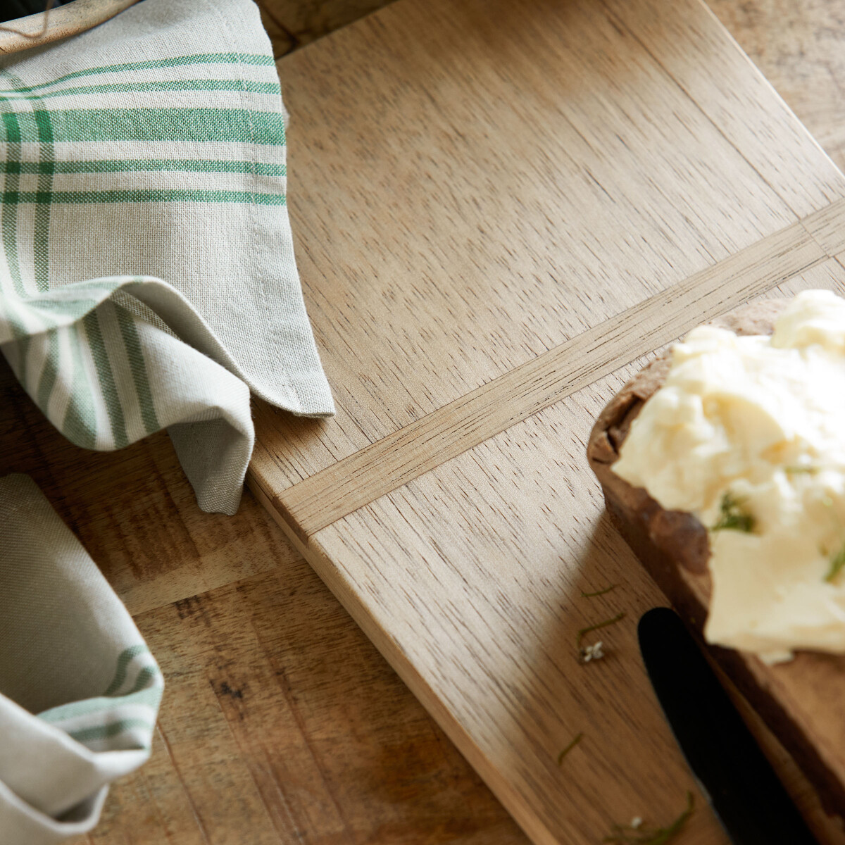 House Doctor - Skærebræt - Carve - Træ - Natur - 21x54 Cm | Se tilbud ...