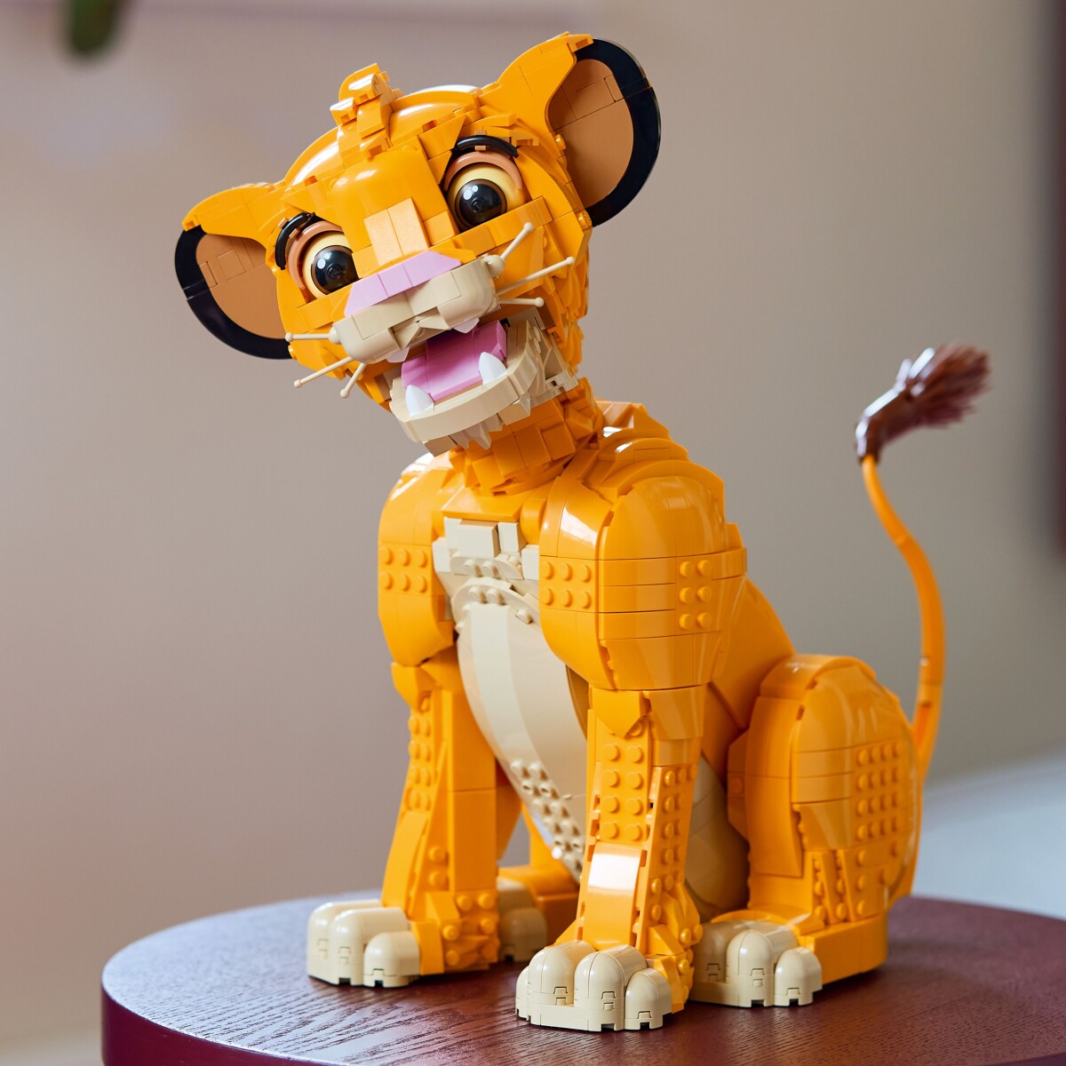 Køb Lego Disney - Ung Simba - Løvernes Konge - 43247 - Gucca.dk