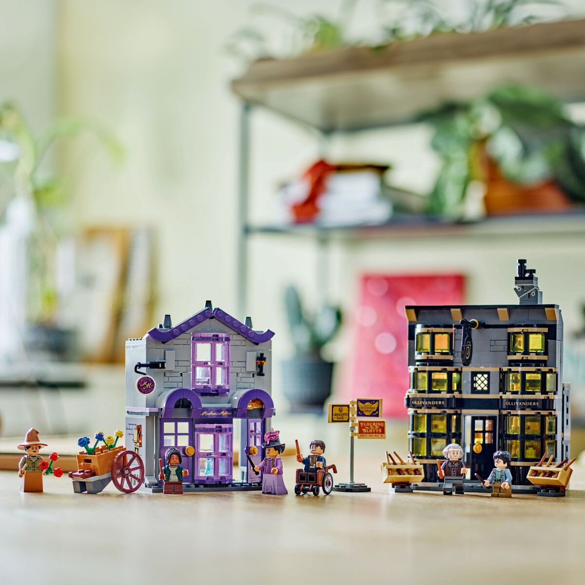 Lego Harry Potter - Ollivanders Og Madam Malkins Kapper - 76439 | Se ...
