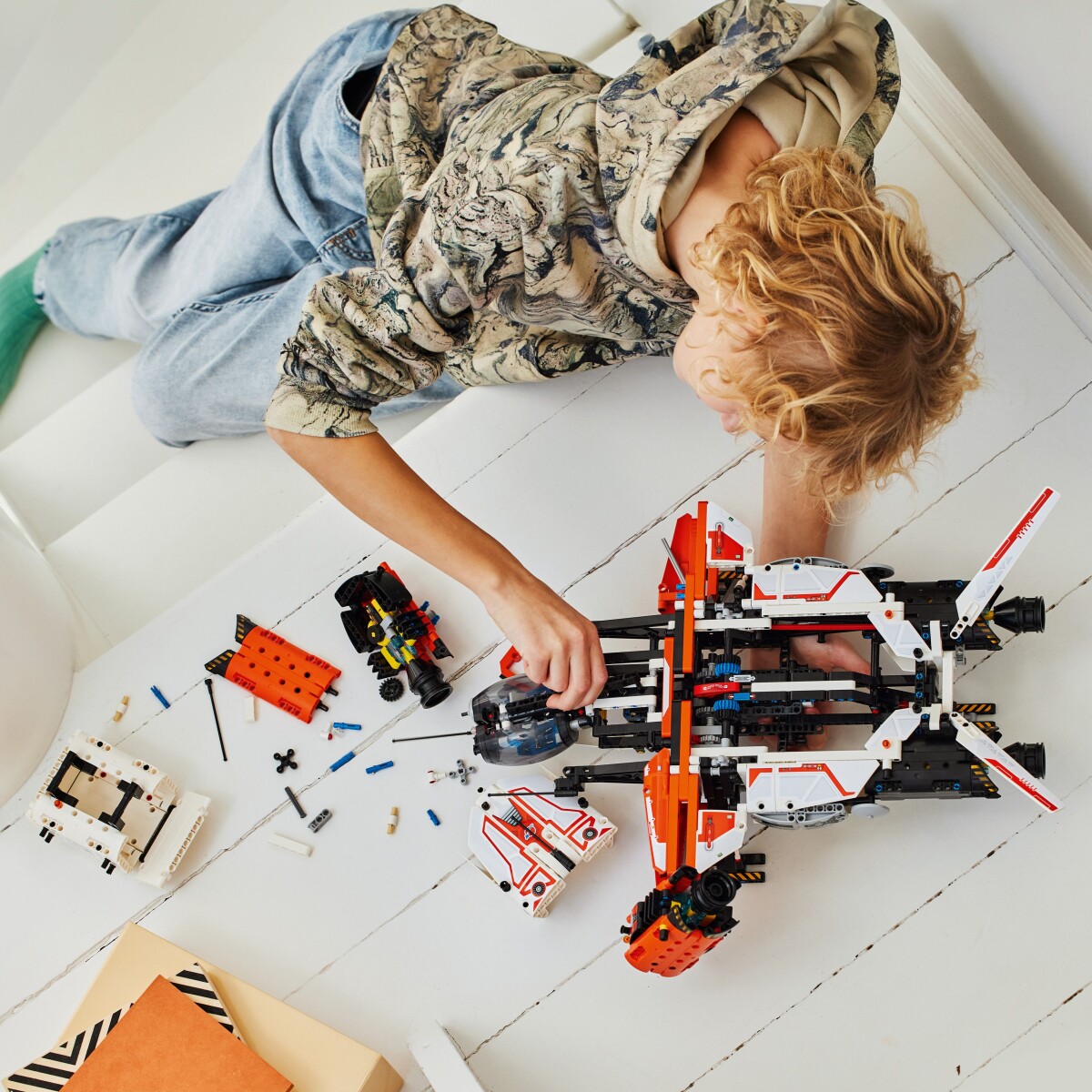 Køb Lego Technic Space - Vtol Transportrumskib Lt78 - 42181 - Gucca.dk