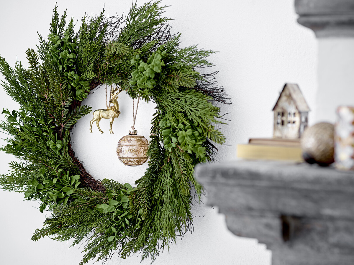 Bloomingville - Lenra Krans - Grøn - Plastik | Se tilbud og køb på Gucca.dk