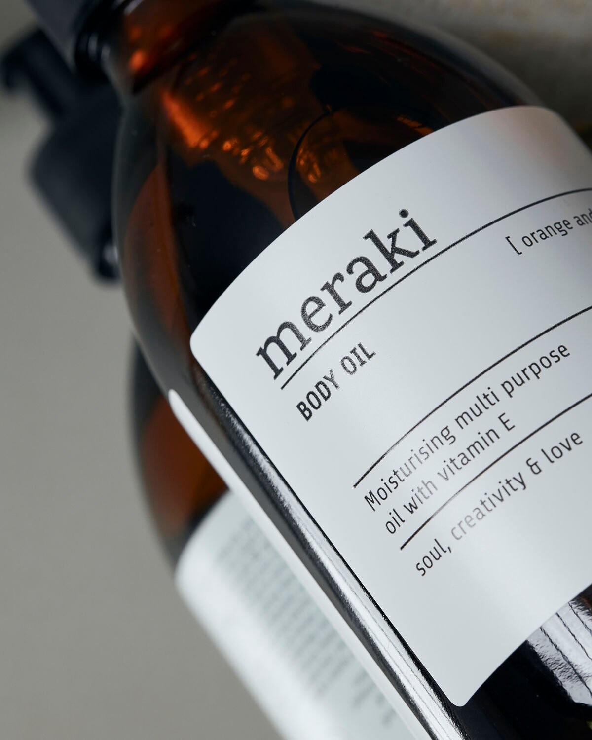 Køb Meraki - Multi Oil - Orange With A Touch Of Herbs - 300 Ml - Gucca.dk