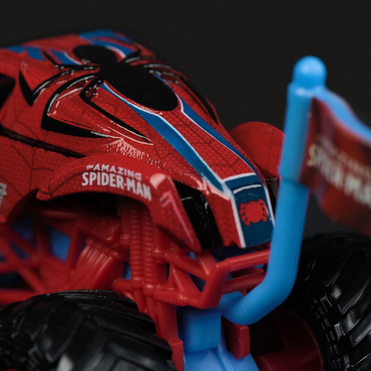 Monster Jam - Monster Truck Bil - 1:64 - Marvel Spider Man | Se tilbud ...
