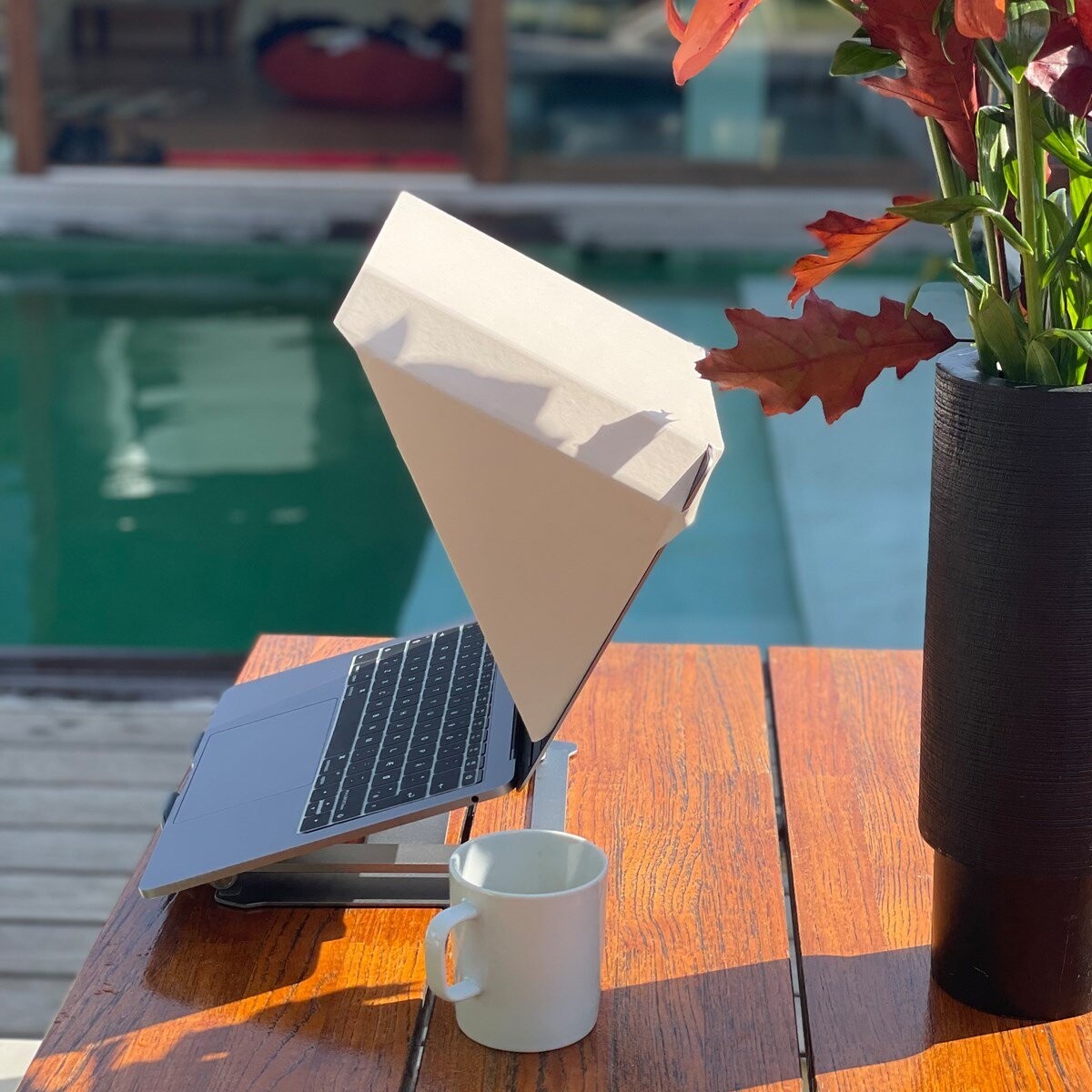 Philbert - Sun Shade & Privacy Hood Universal 15-16'' Ultra Slim, White ...