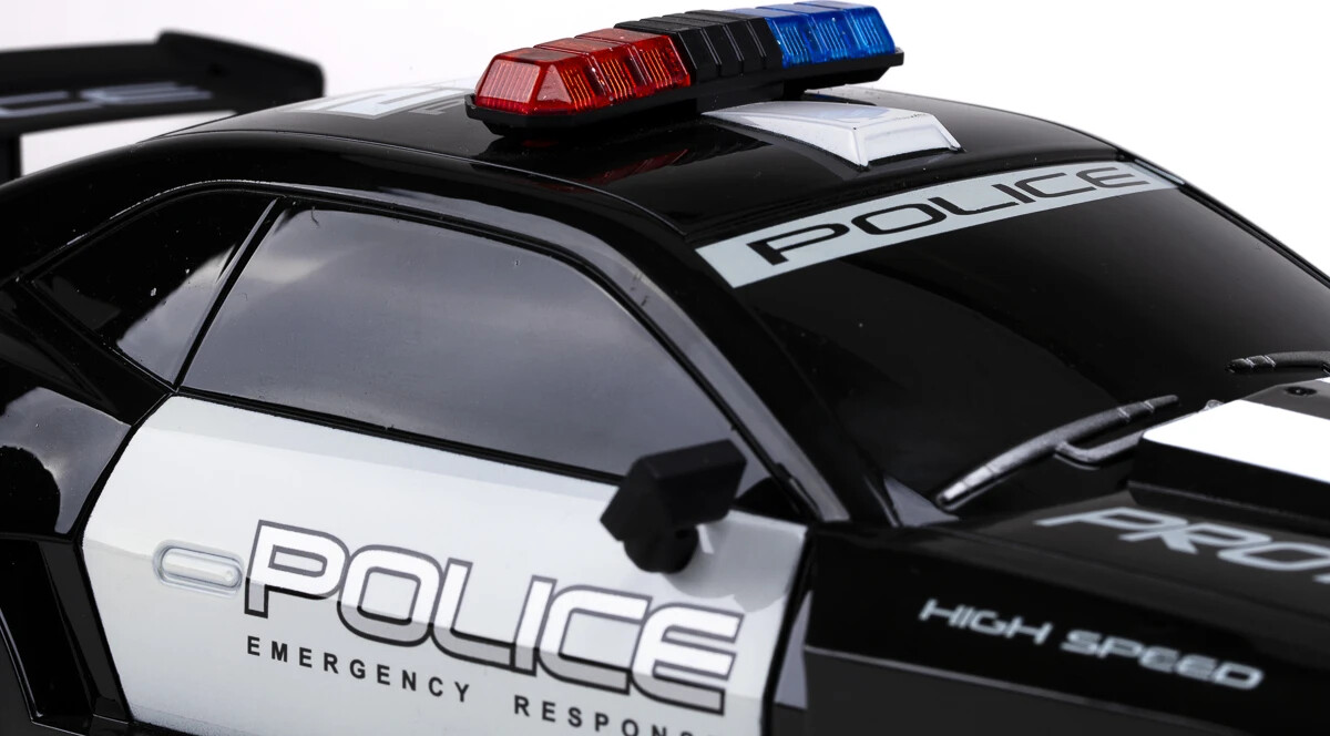 Fjernstyret Politibil Med Lys - Police Chase Road Stars - 1:12 - Sort | Se tilbud og køb på Gucca.dk