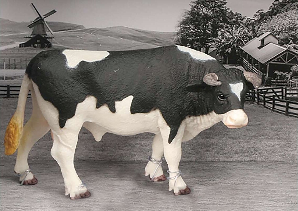 Køb Tyr Figur Sortbroget - Model Series - Animal Universe - 22x10x14,5 ...