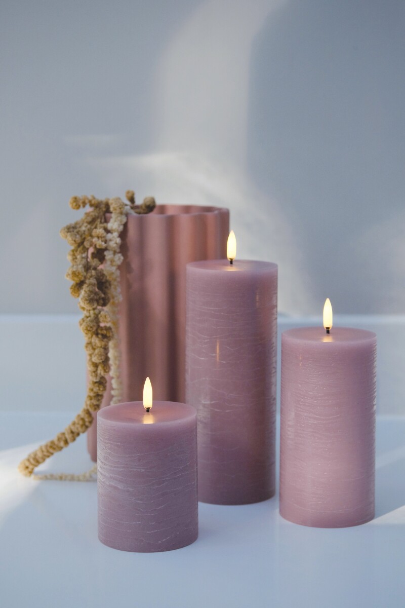 Uyuni - Led Blok Lys - Light Lavender, Rustic - 7,8x15,2 Cm | Se tilbud ...