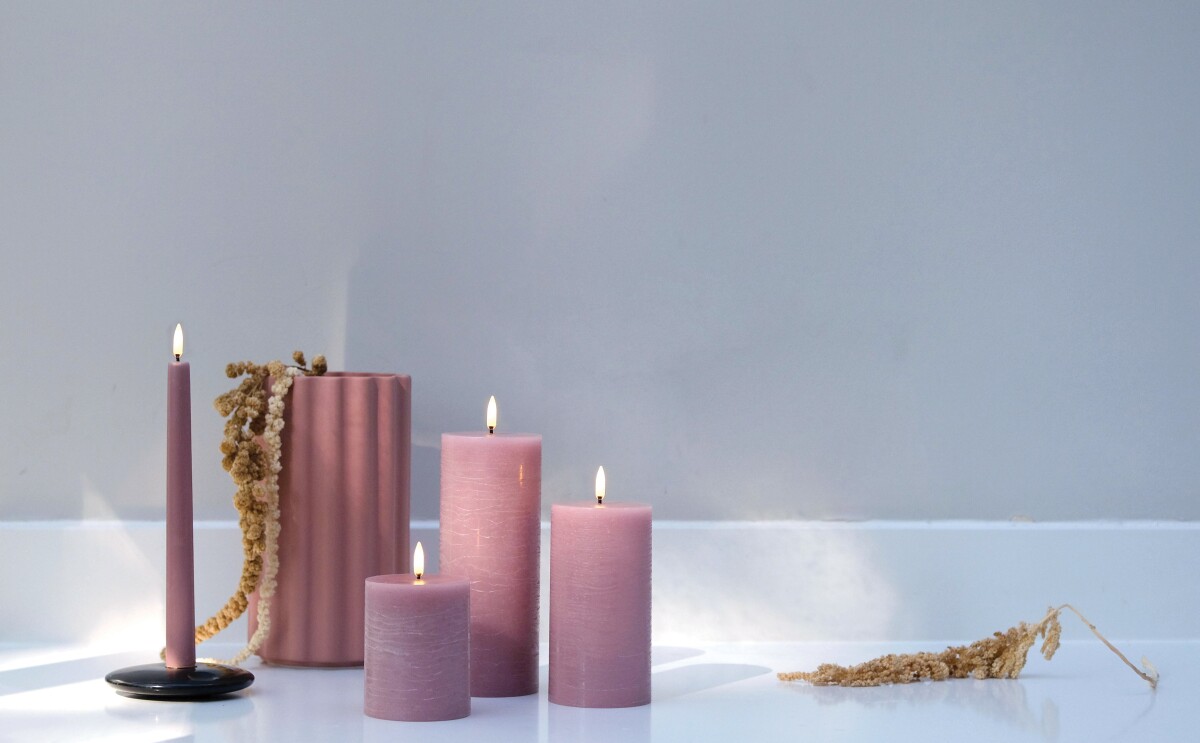 Uyuni - Led Blok Lys - Light Lavender, Rustic - 7,8x20,3 Cm | Se tilbud ...